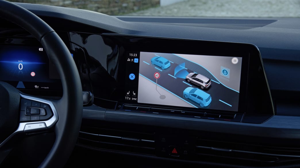 VW Golf 8 eTSI, TDI und TGI: Test | ADAC