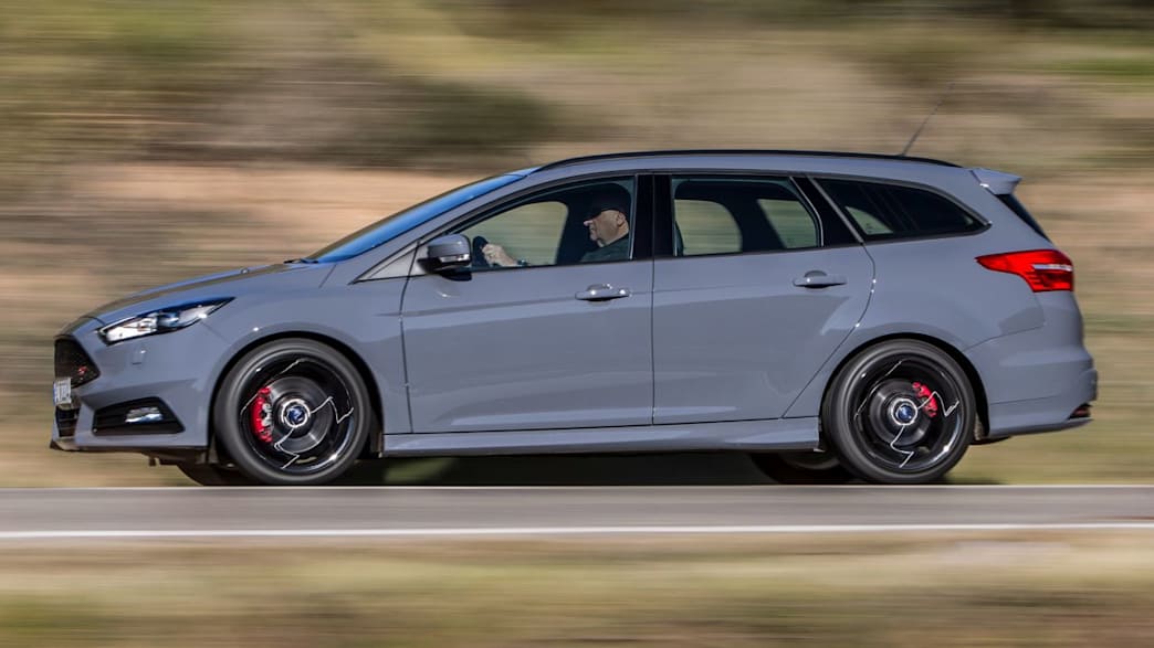 Ford Focus Turnier ST 2.0 EcoBoost Start/Stopp (11/14 - 08/18 ...