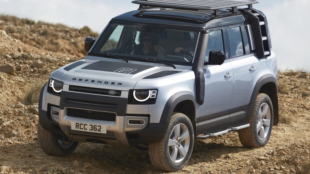 Land Rover Defender 90 D200 S AWD Automatik (ab 01/21): Technische ...
