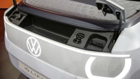 VW ID. BUZZ Frunk (Motorhaube und Stauraum) - VW ID. Buzz Interieur ...
