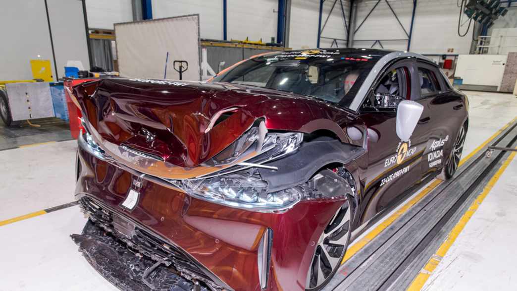 Lucid Air Three Motor Sapphire AWD (ab 07/24): Technische Daten, Bilder ...