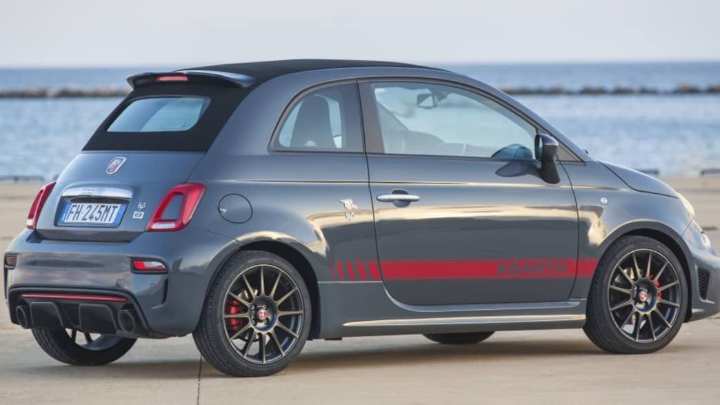Abarth F595C (11/21 - 03/22): Technische Daten, Bilder, Preise | ADAC