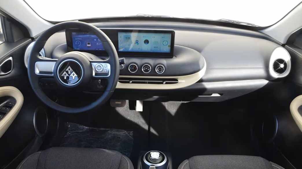 ARI Motors Poly (37,9 kWh) Comfort (ab 06/25): Technische Daten, Bilder ...
