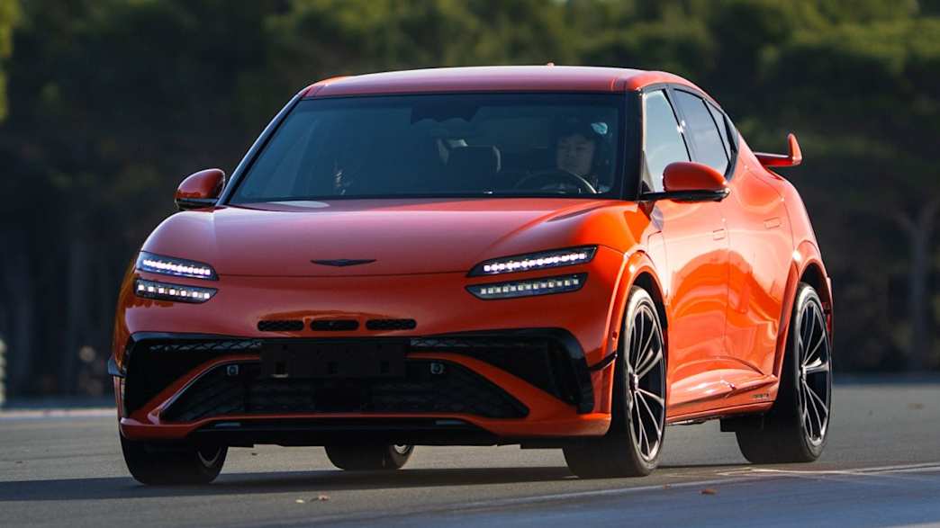 Genesis GV60 Magma (ab 12/26): Technische Daten, Bilder, Preise | ADAC