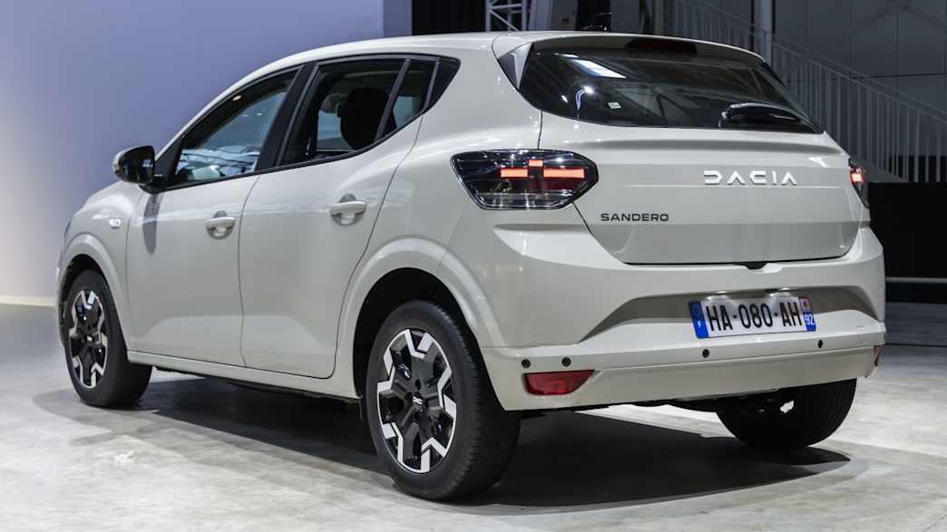 Dacia Sandero TCe 100 Expression (ab 12/25): Technische Daten, Bilder ...