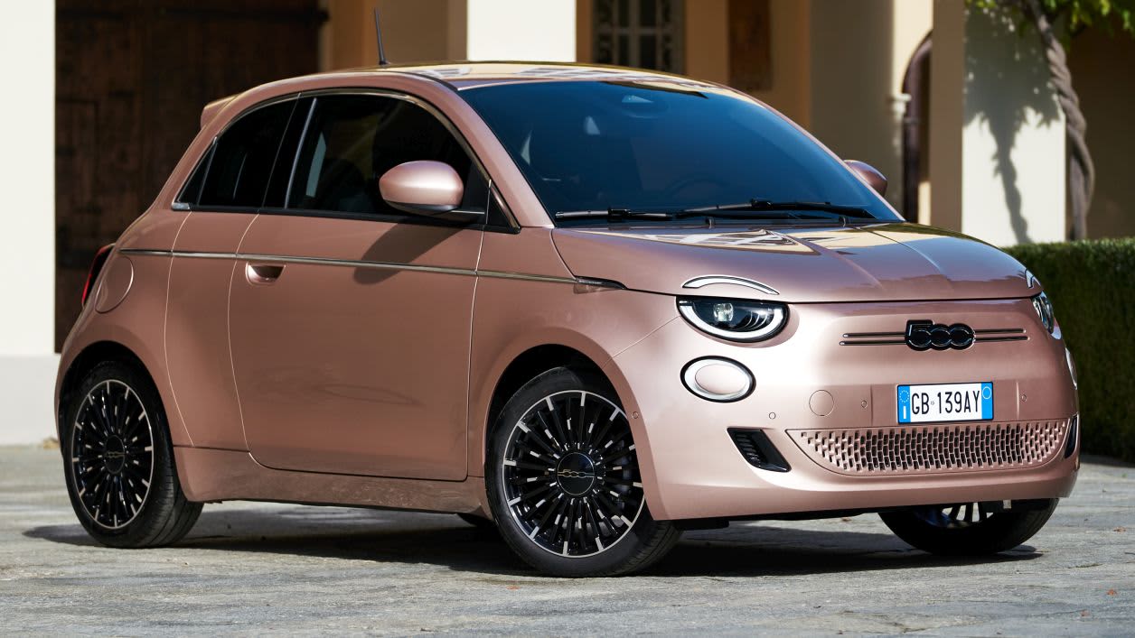 Fiat 500e 3 1 23 8 kWh 01 24 09 24 Technische Daten Bilder Preise ADAC