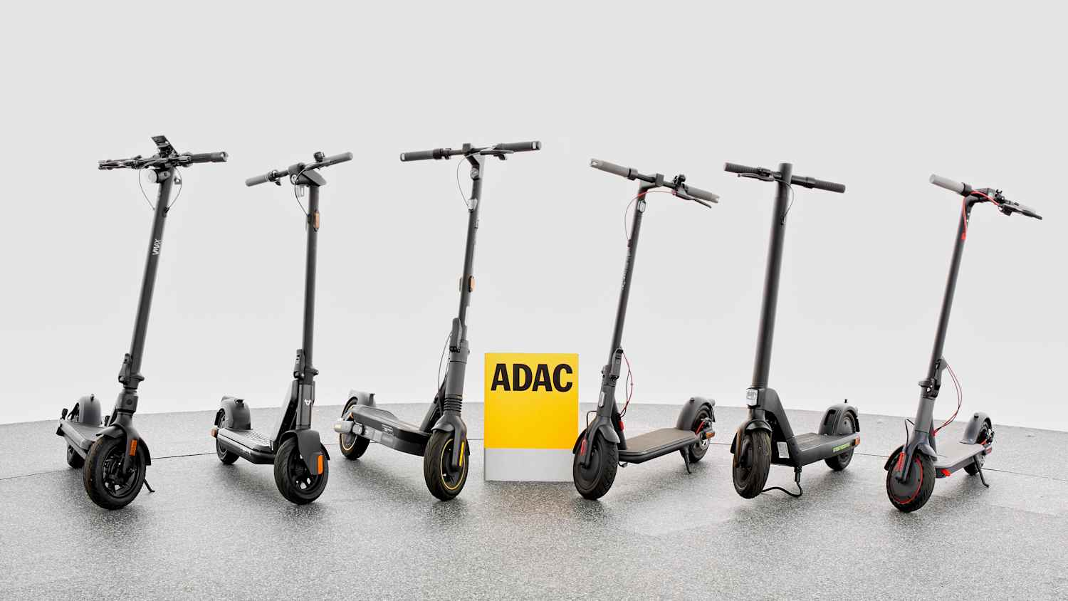 Test: Sind E-Scooter-Akkus brandgefährlich?