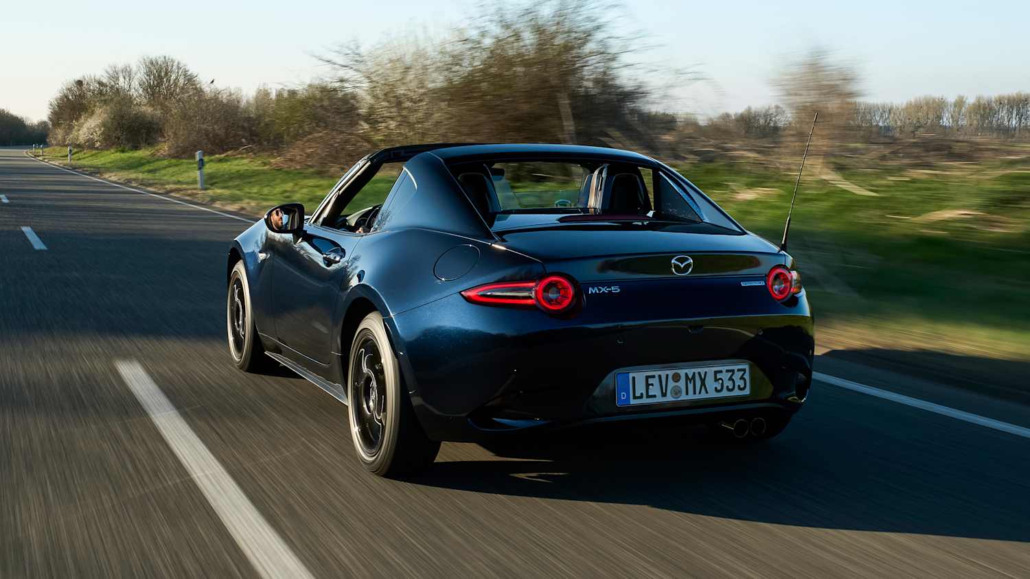 Test Mazda MX-5 Roadster (2025): Wenig Platz, viel Fahrspaß