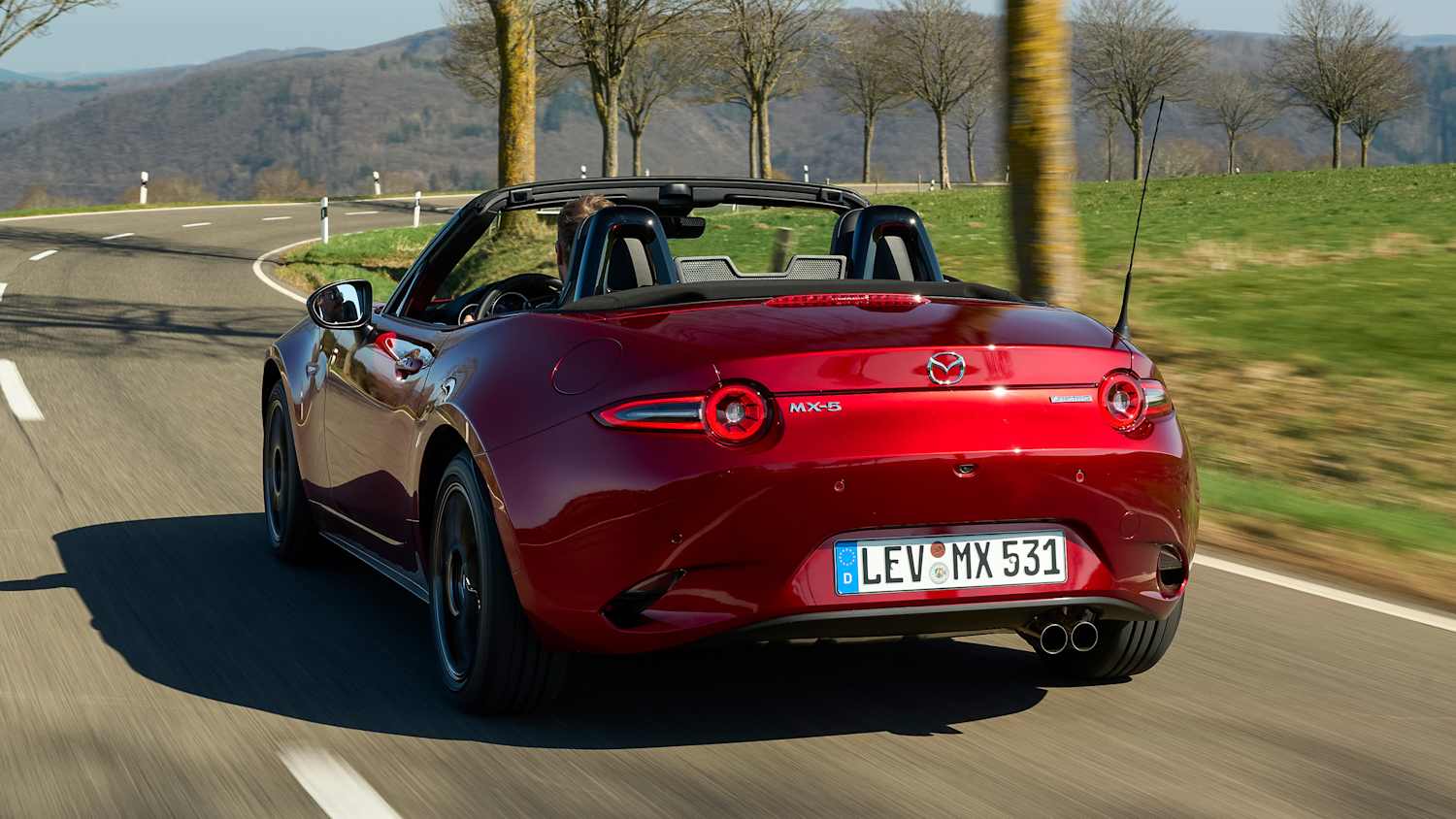 Test Mazda MX-5 Roadster (2025): Wenig Platz, viel Fahrspaß