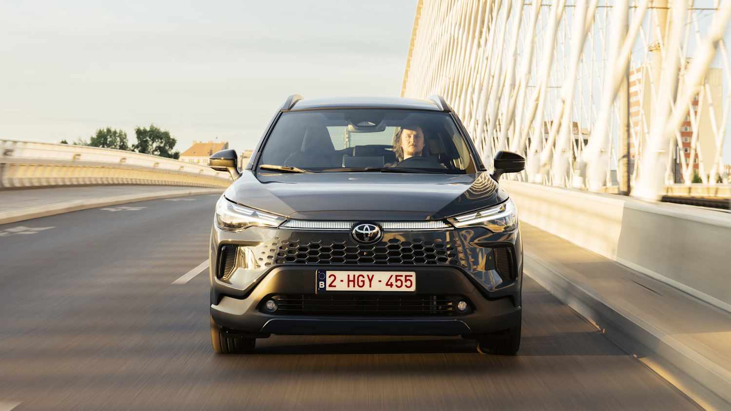 Toyota Corolla Cross Facelift (2026): Im Sommer mit neuem Gesicht