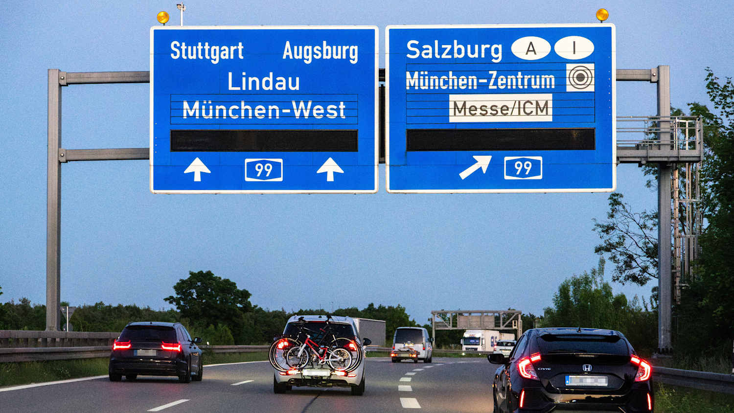 Autobahn A99 bei München im November gesperrt