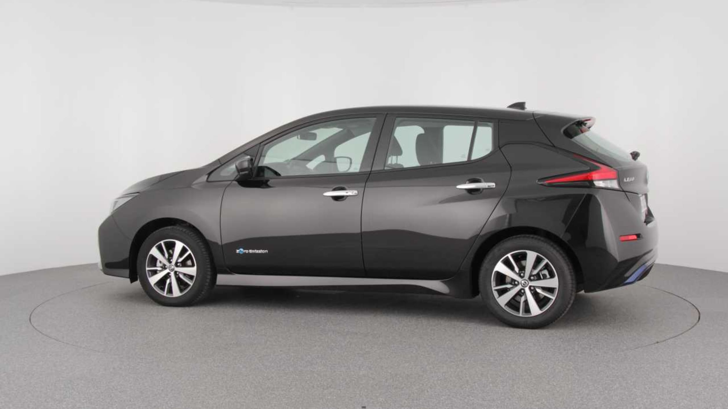 Nissan leaf acenta 40kwh store