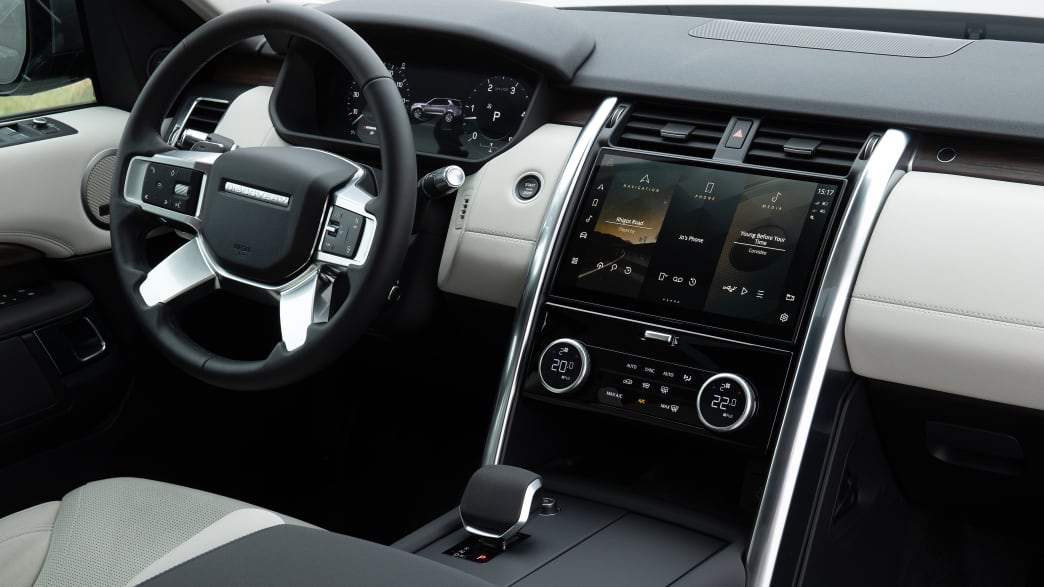 Land Rover Discovery: Testfahrt, Daten, Preis | ADAC