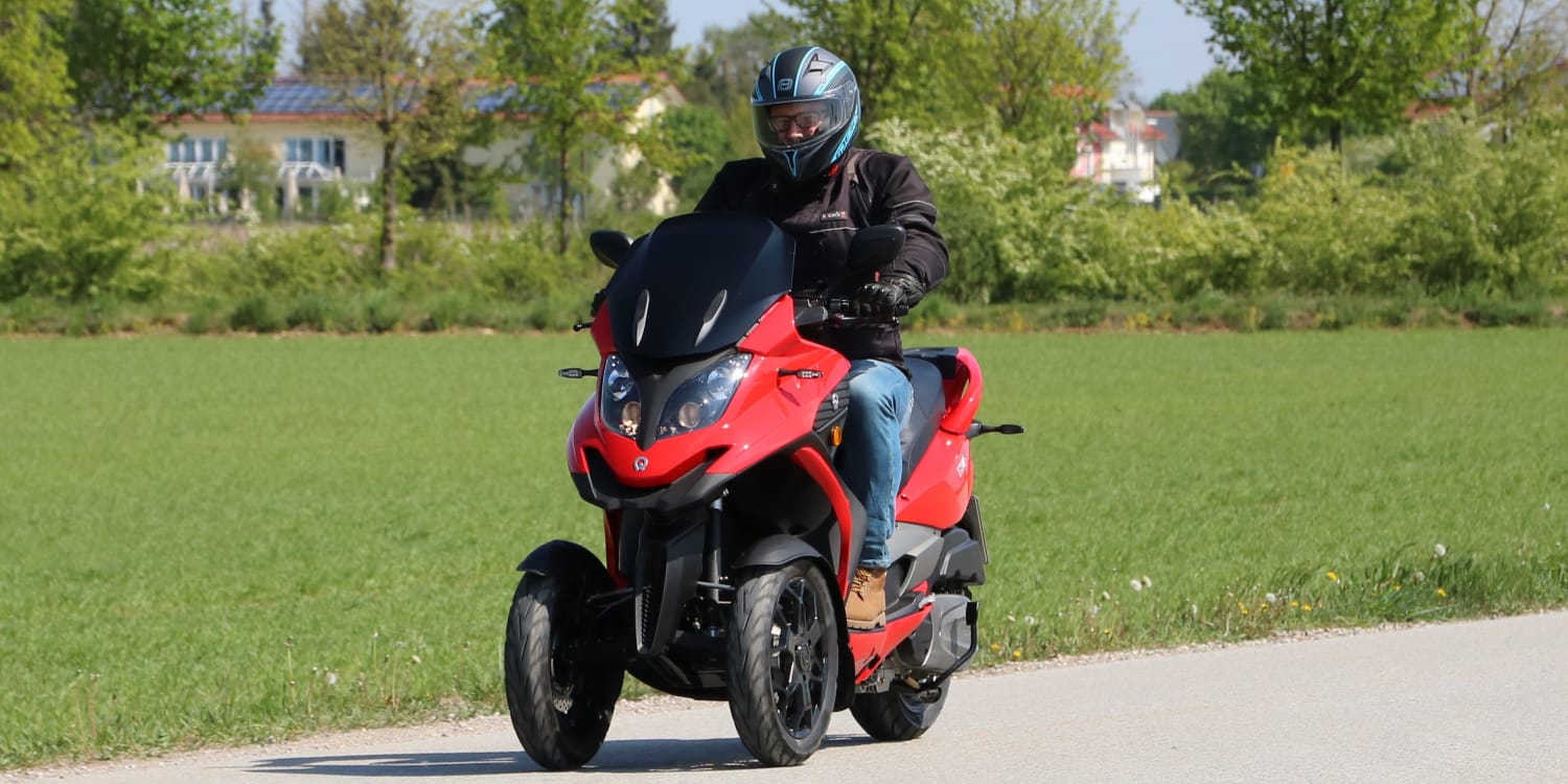 Quadro QV 3: Dreirad-Roller im Fahrbericht | ADAC