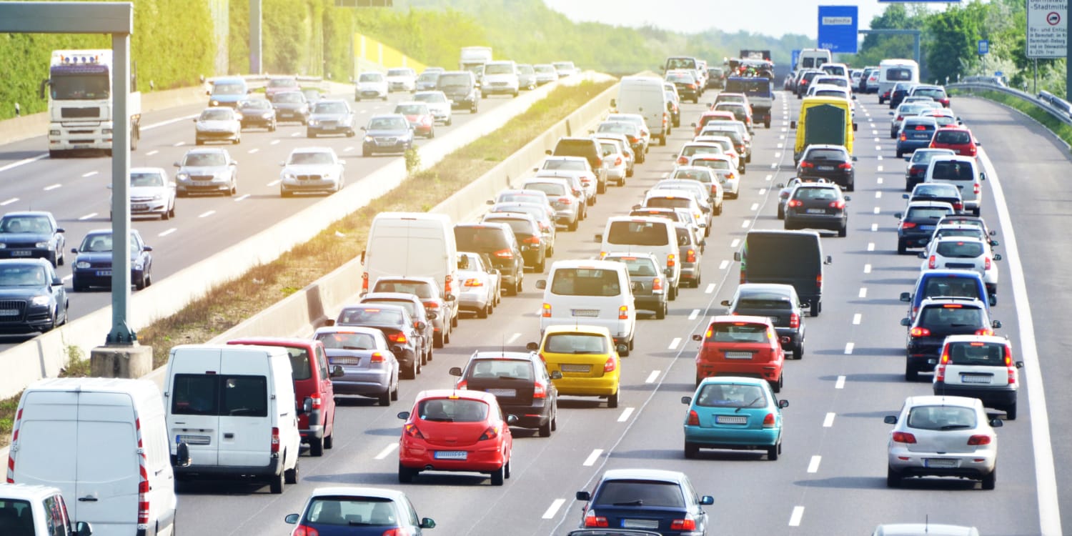 Tipps: Richtiges Verhalten im Stau | ADAC