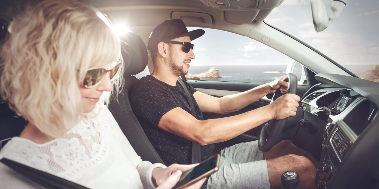 Handy: Blitzer-App im Auto auch für Beifahrer verboten | ADAC