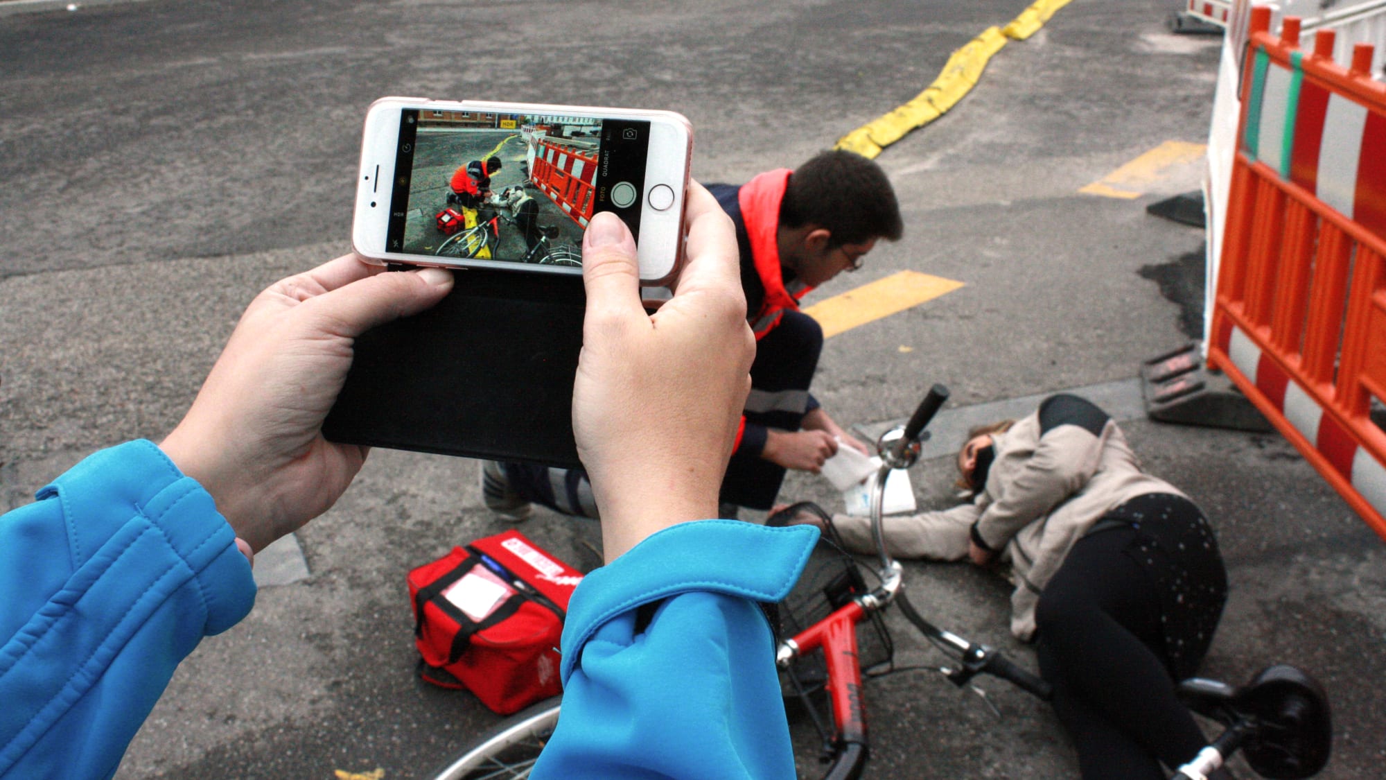 Unfall: Hohe Strafen für Gaffer | ADAC