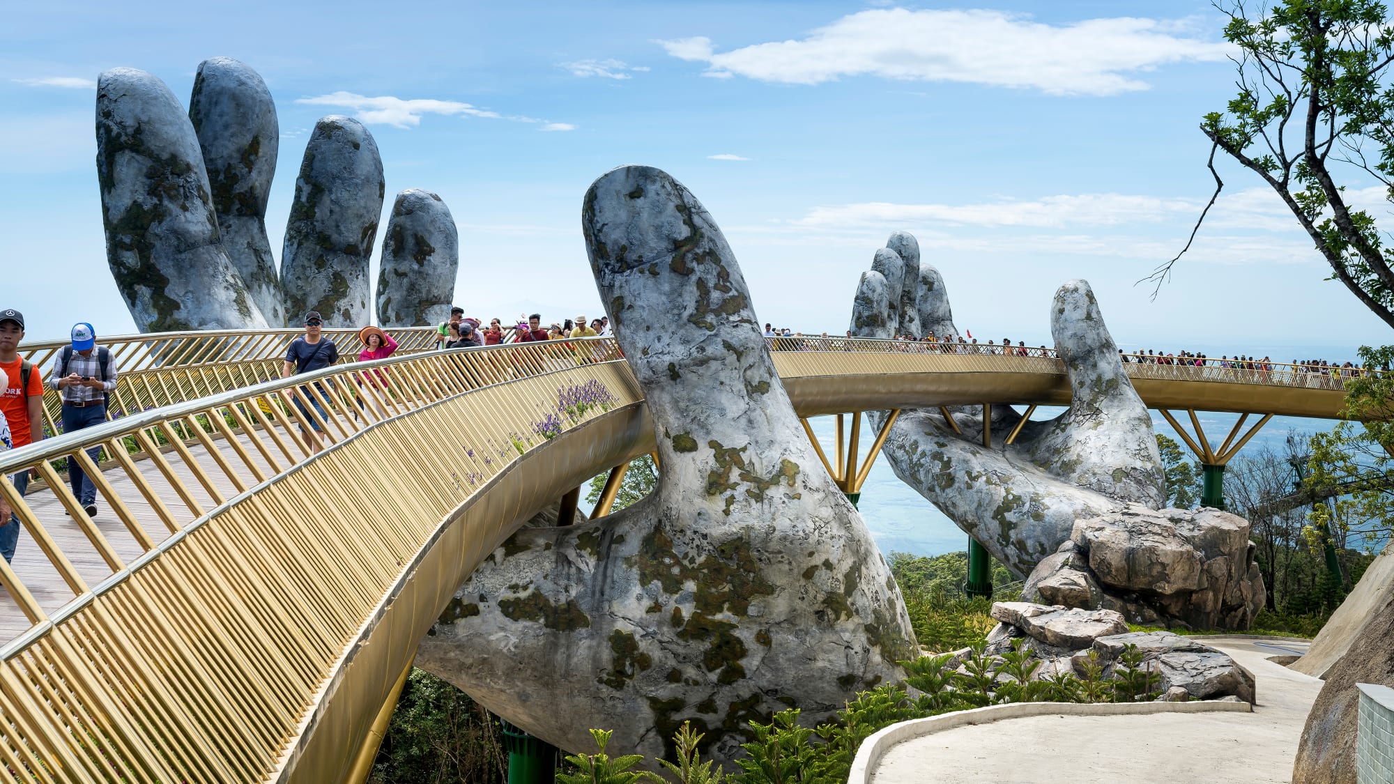 Die 18 spektakulärsten Fußgängerbrücken der Welt | ADAC