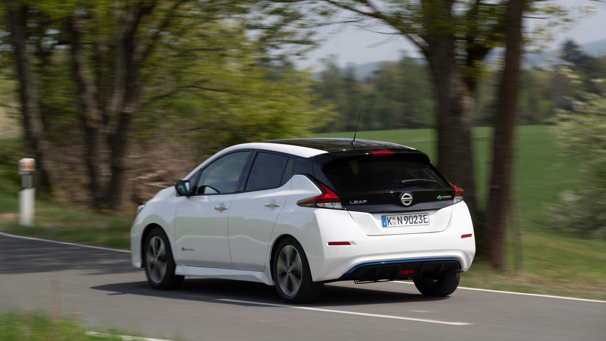 Nissan Leaf Test: So alltagstauglich ist das Elektroauto | ADAC