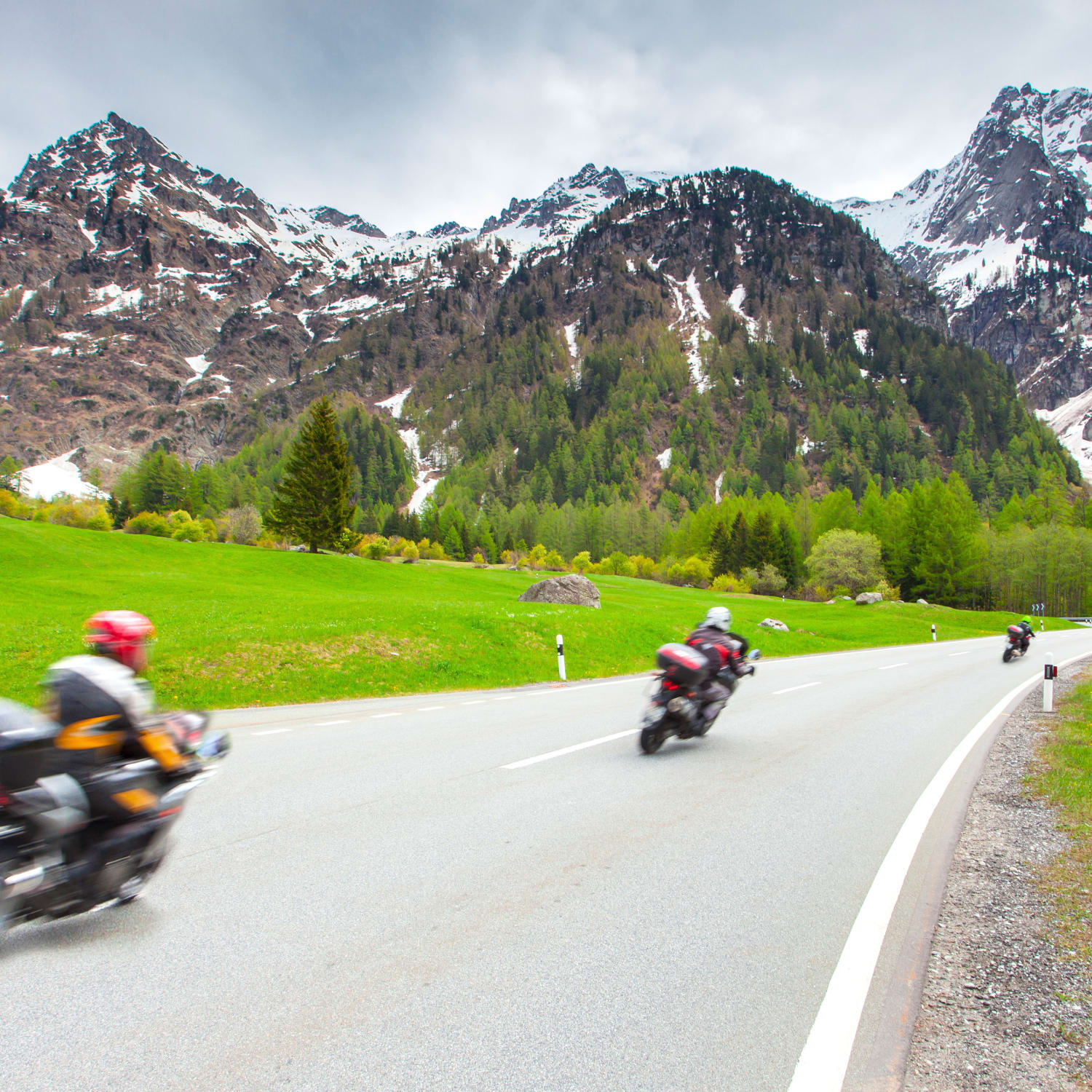 Motorradfahren im Gebirge | ADAC