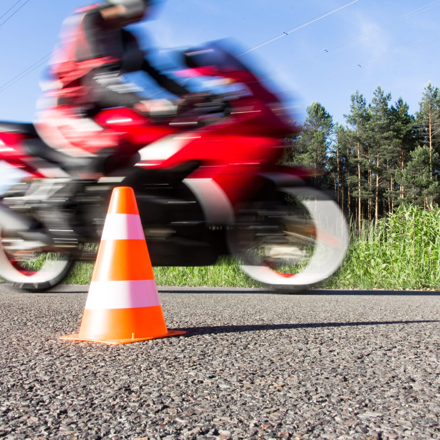 Die richtige Motorrad-Fahrschule finden | ADAC