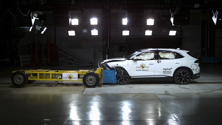 VinFast VF8 (Modell ab 2023) Crashtest | ADAC
